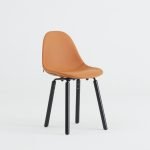 ta chair upholstered | yi base - NUANS